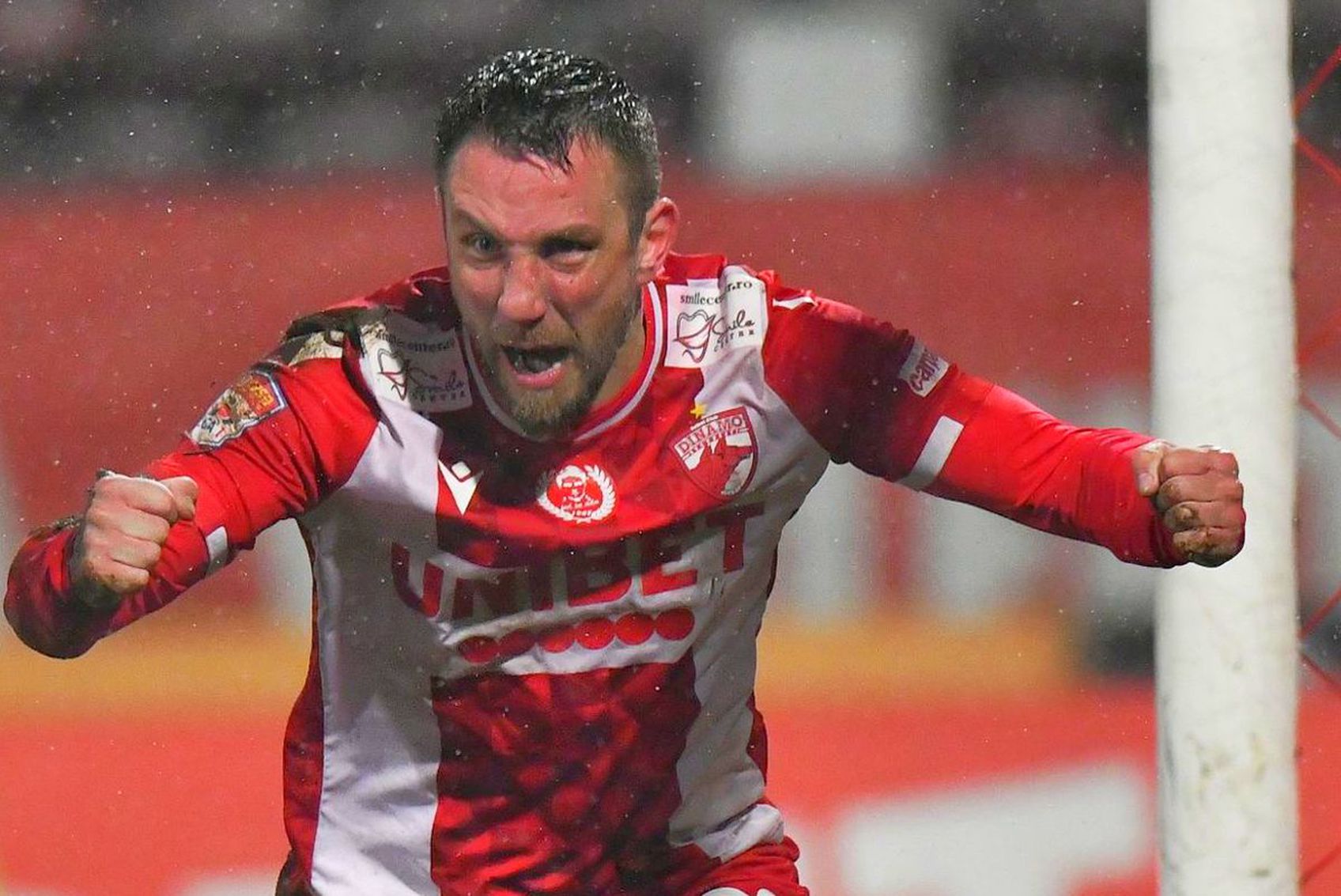 Dinamo - Sepsi. Răzvan Patriche s-a jucat singur în prima repriză