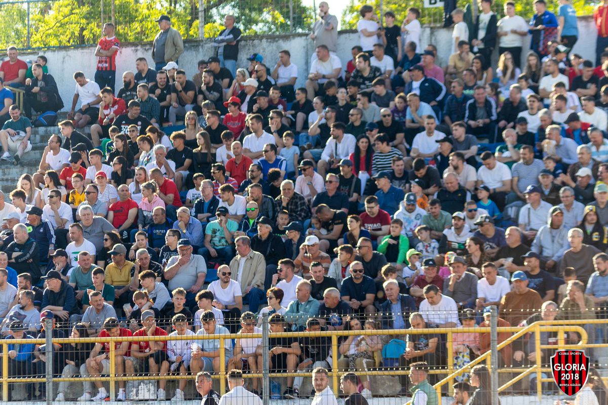 Peste 10.000 de spectatori în tribune la Gloria Bistrița - Râmnicu Vâlcea - Imaginea 23