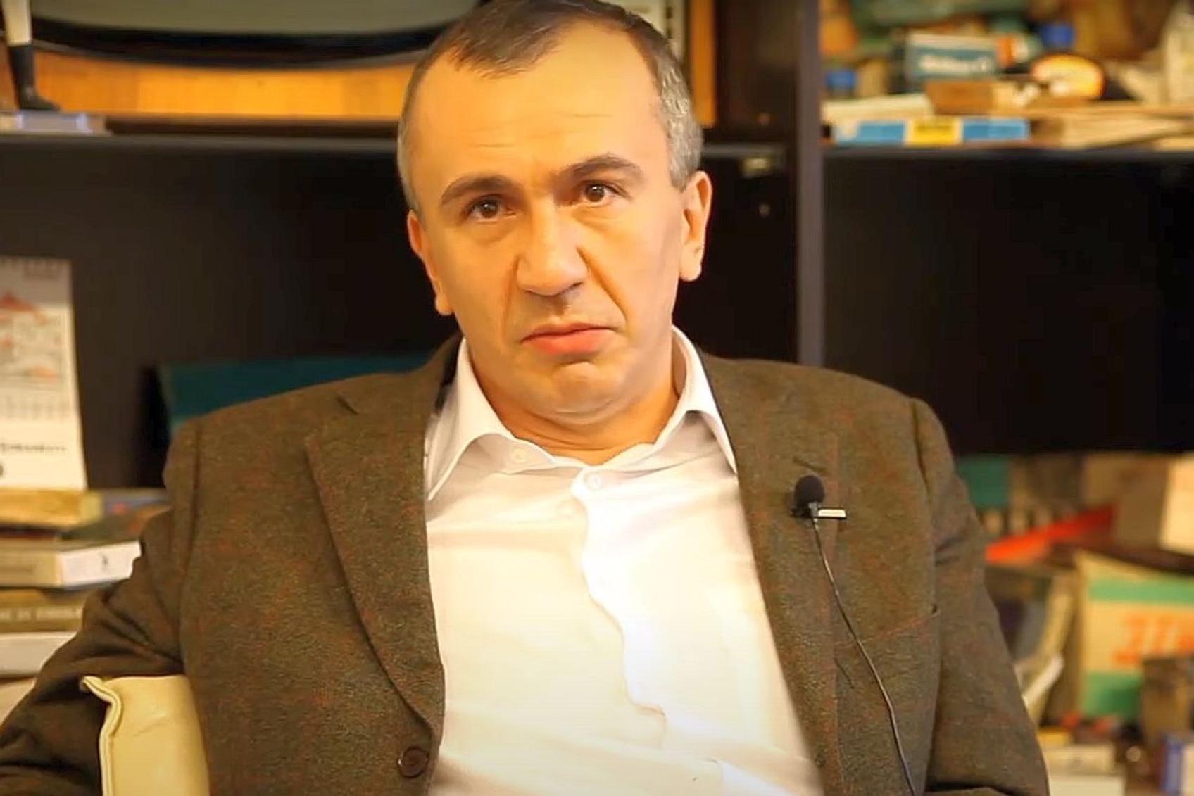 Mihai Ghyka, profesor la Facultatea de Jurnalism, Universitatea ...
