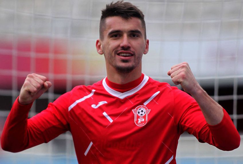 Încă un atacant sârb în Superligă » Mâine ajunge în cantonamentul echipei