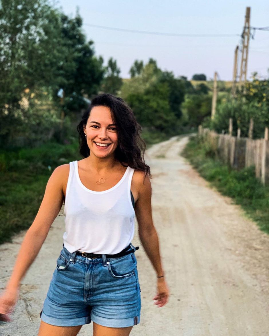 Poza 10 - GALERIE FOTO Fie vreme bună, fie vremea rea. Ioana ...