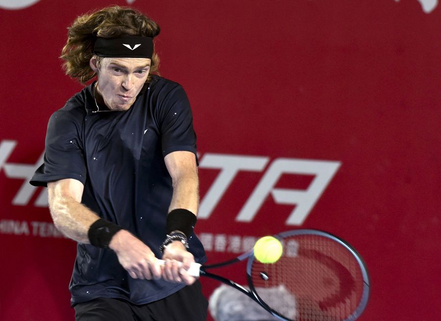 S-au dat primele trofee ale sezonului » Gauff, Rybakina, Dimitrov și ... S-au dat primele trofee ale sezonului » Gauff, Rybakina, Dimitrov și ...