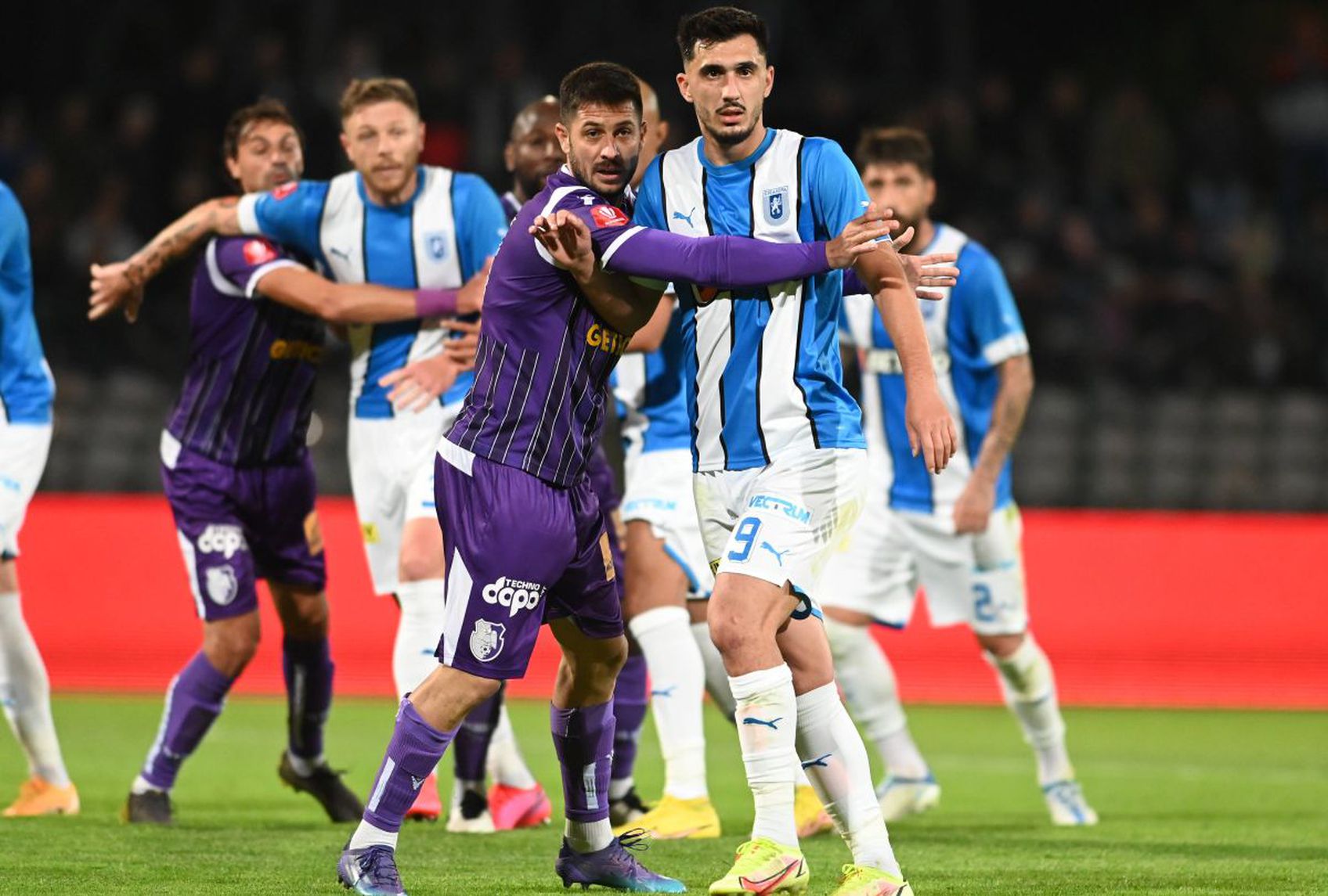 Hermannstadt - Chindia Târgoviște 4-1, Ocna Mureș - Minaur Baia Mare 0 ...