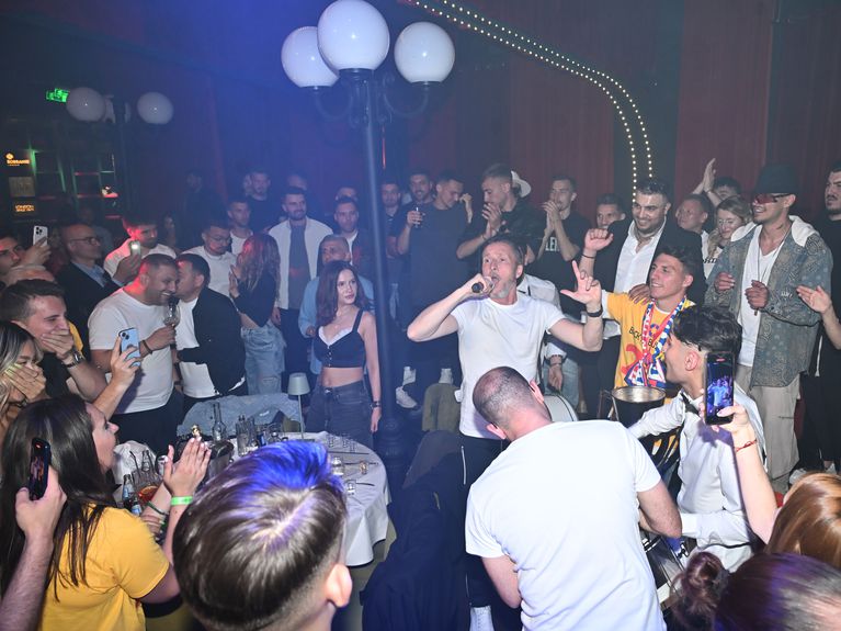 Poza 11 - FCSB, imagini de la petrecerea de titlu. Foto: Răzvan Păsărică