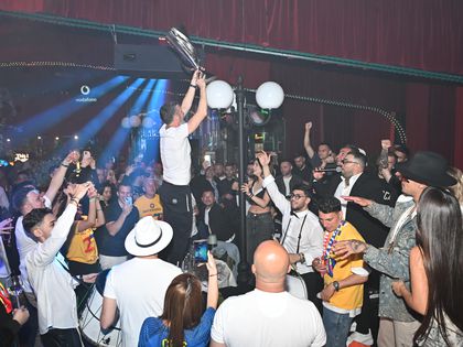 Poza 22 - FCSB, imagini de la petrecerea de titlu. Foto: Răzvan Păsărică