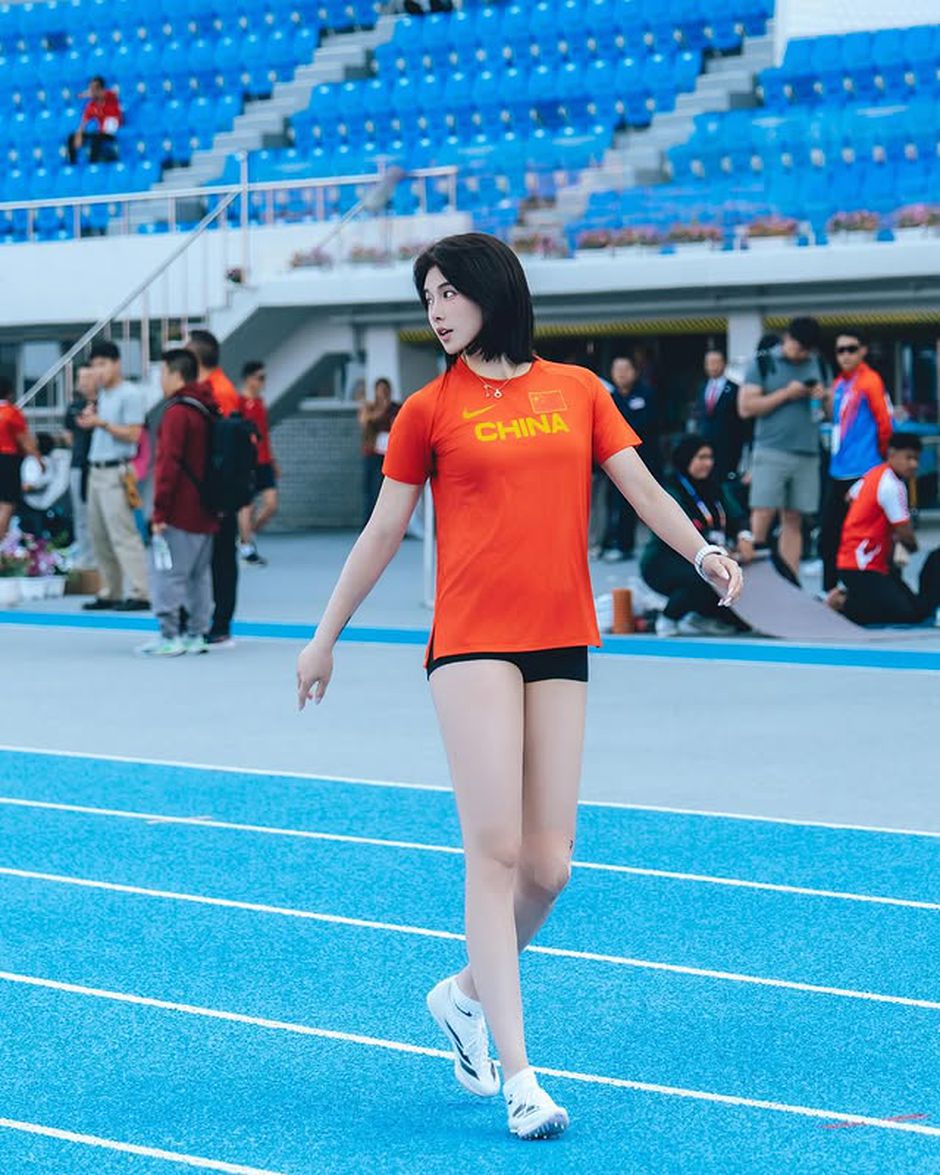 Atleta chineză Wu Yanni - Imaginea 36