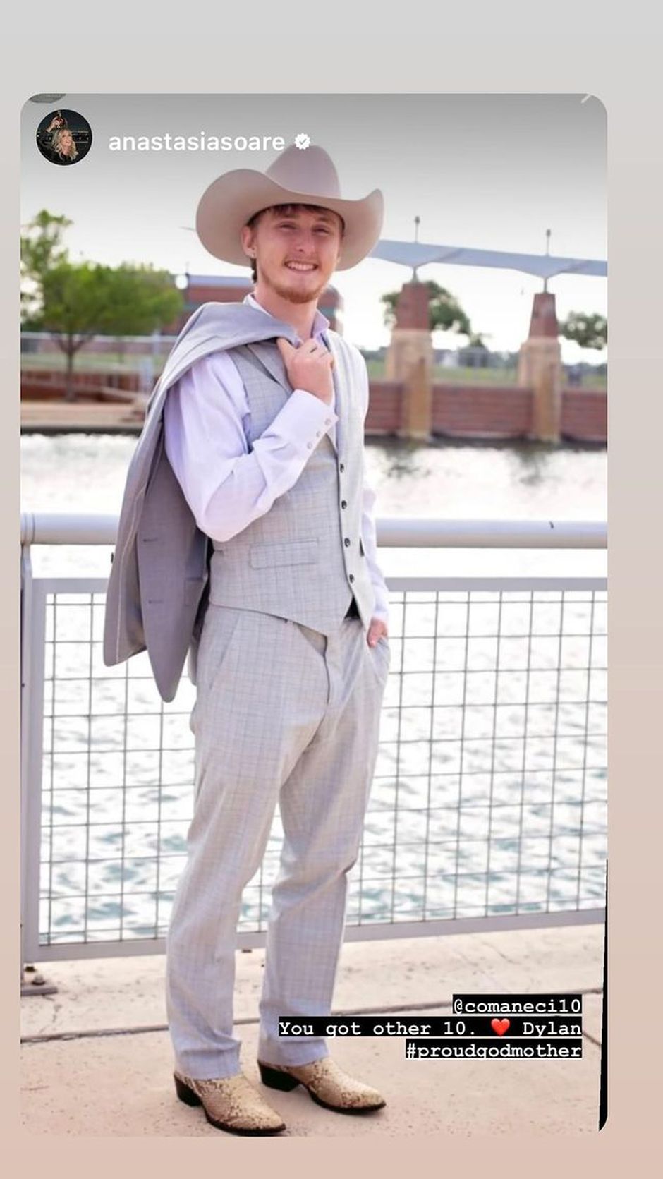 Dylan Conner, fiul Nadiei Comăneci, și iubita sa - Imaginea 8