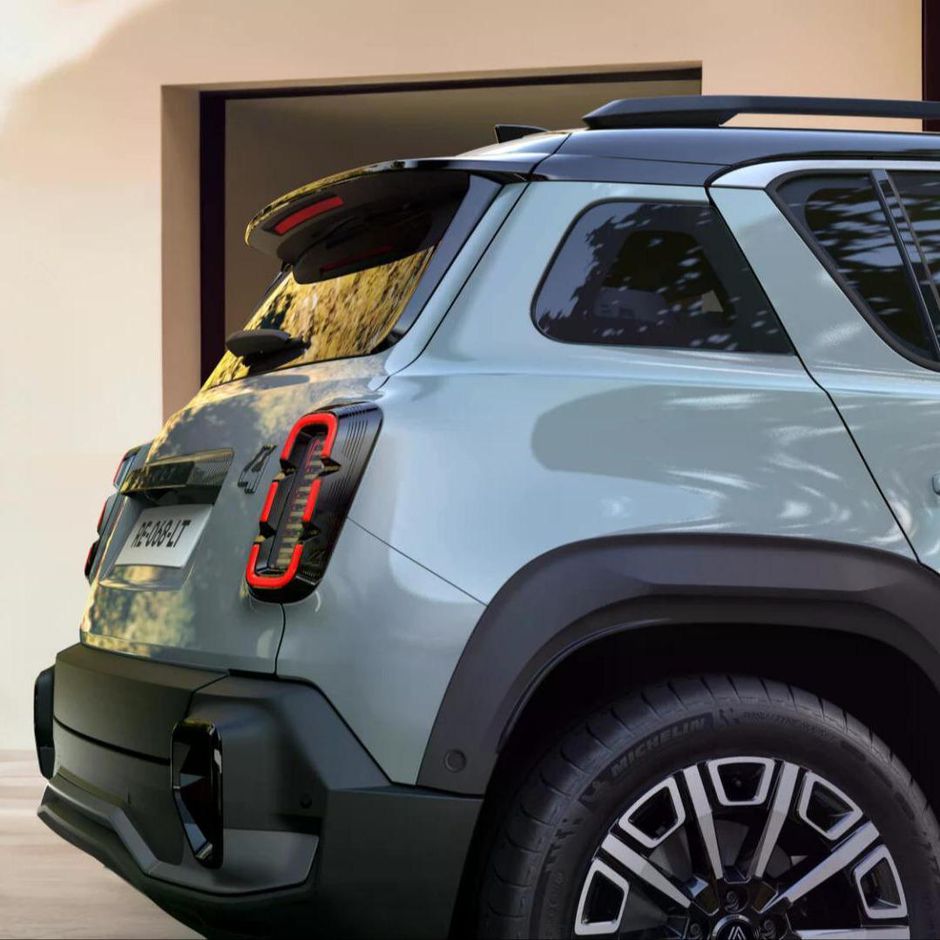 Renault 4 E-Tech - Imaginea 13