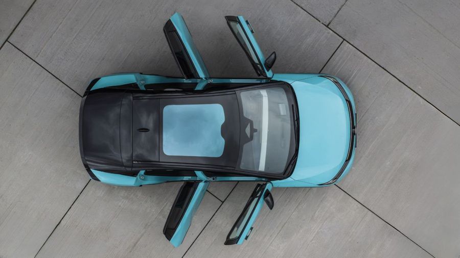 Nissan LEAF, desemnat „World’s Best Compact Car” de Women’s Worldwide ...