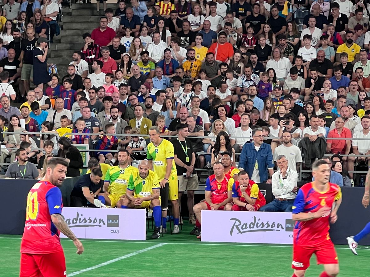 Ronaldinho și prietenii, pregătiți de spectacol în BTarena - Imaginea 25