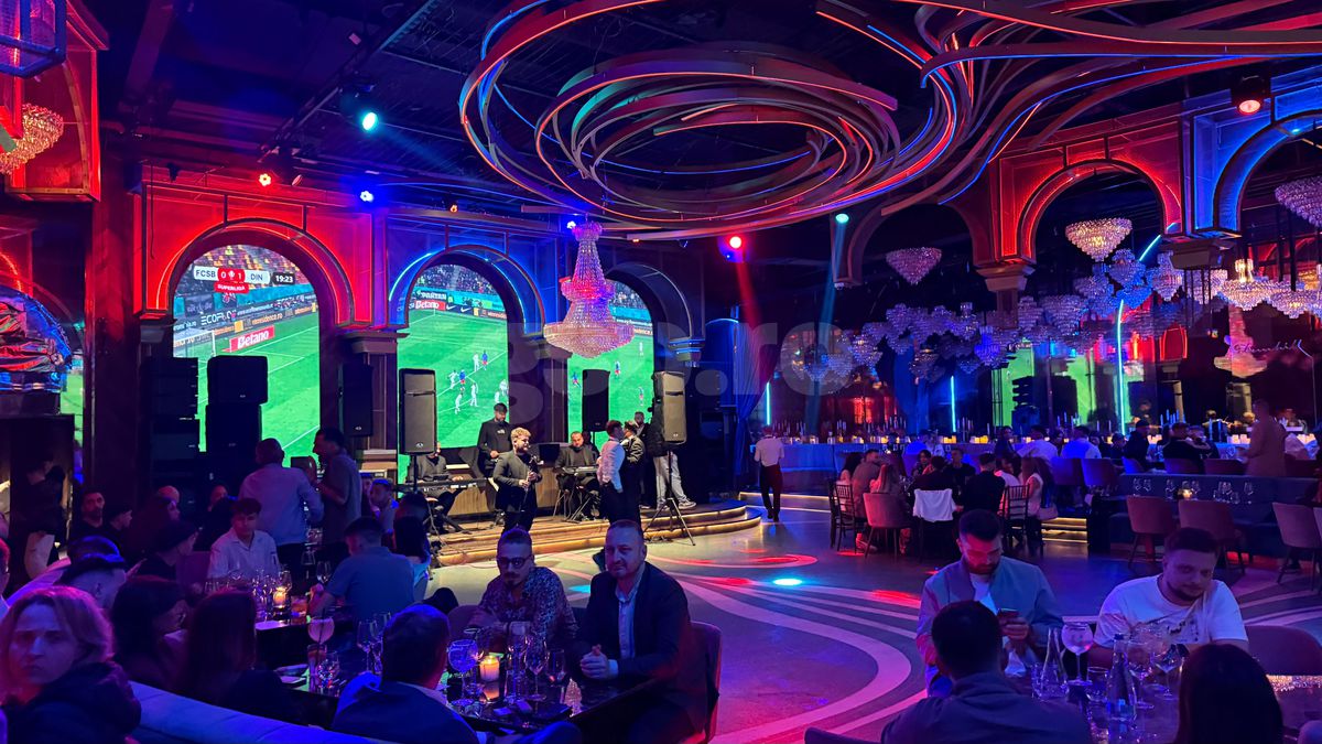 FCSB, petrecere în club - Imaginea 34