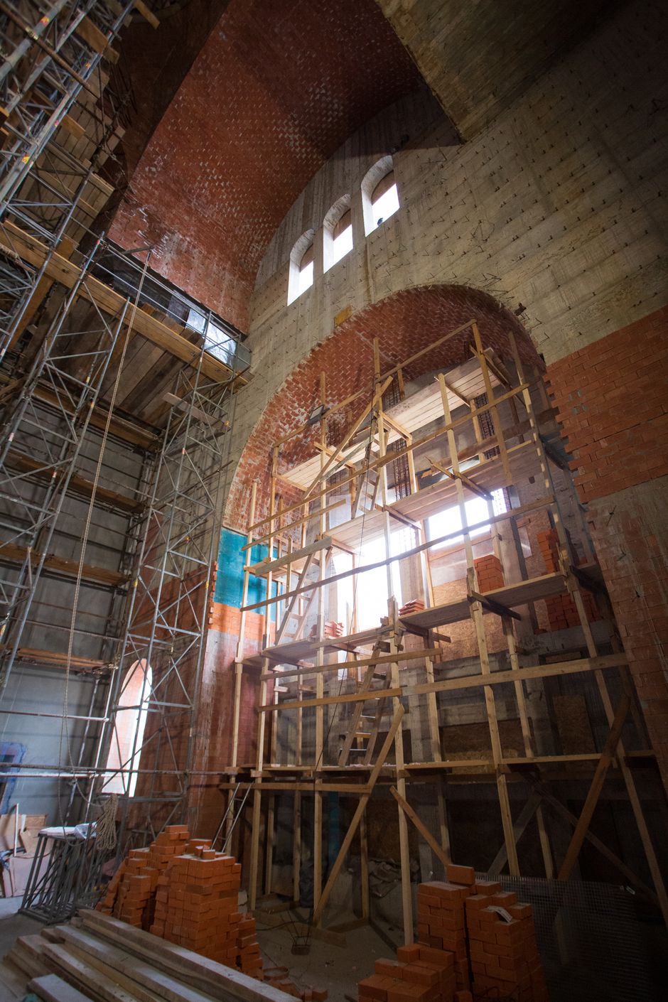 Biserica din Pipera construită de Gigi Becali - Imaginea 2