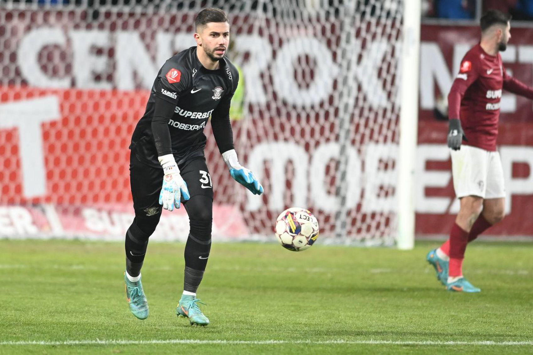 Impresarul lui Moldovan a făcut anunțul » Când pleacă portarul ...