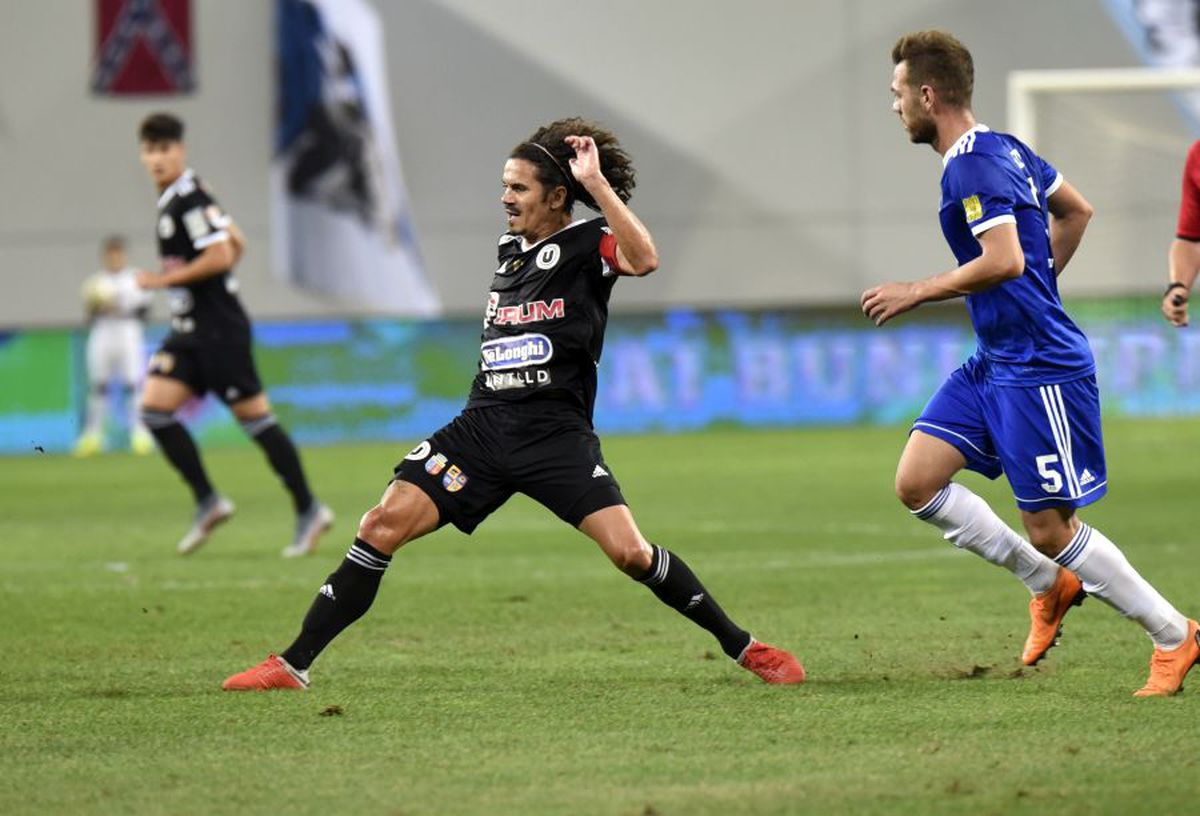 U CRAIOVA - U CLUJ 2-3 // George Florescu a criticat gazonul de pe „Ion ...