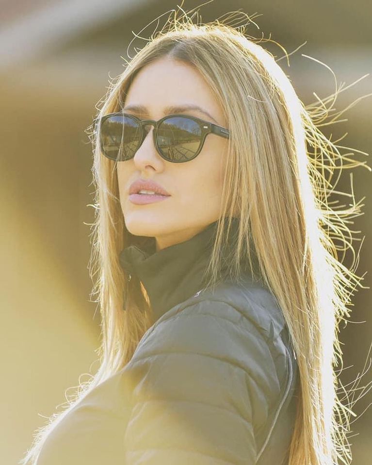 Poza 14 - Iuliana Pepene - prezentatoare Antena 1