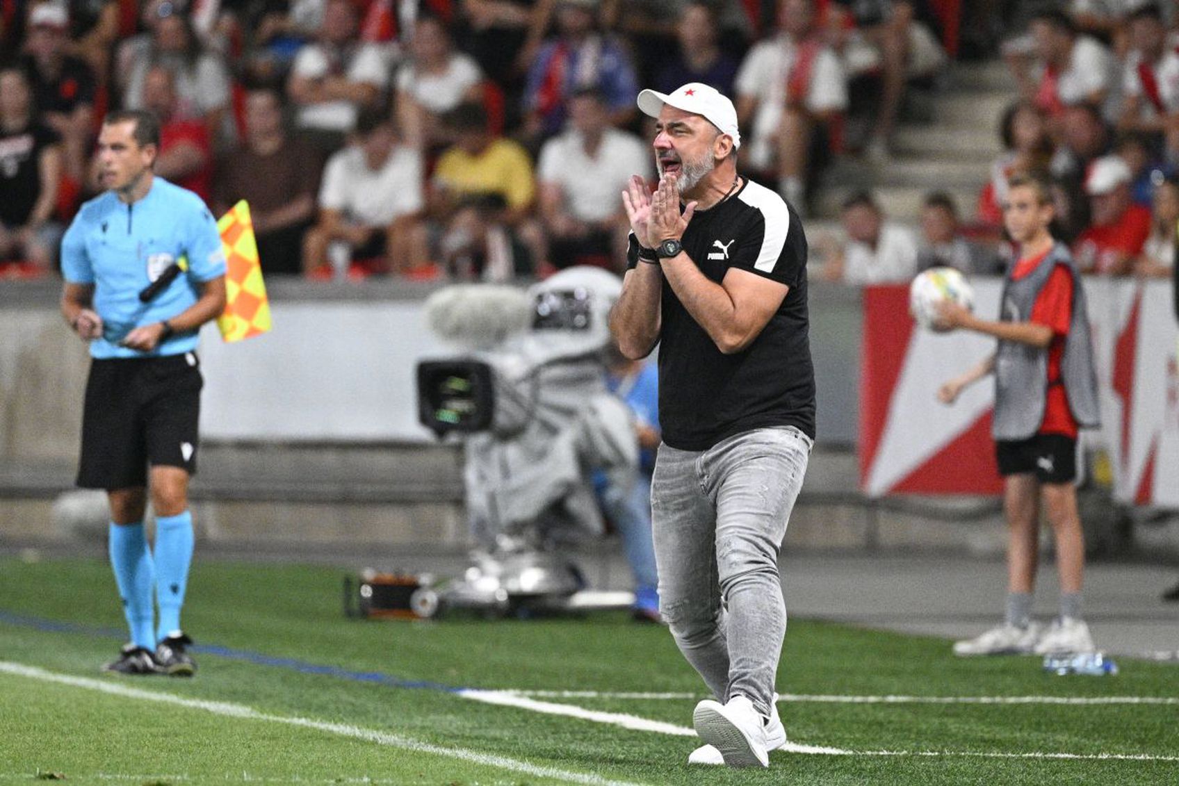 Jindrich Trpisovsky, antrenorul Slaviei Praga, după ce a căzut cu CFR ...