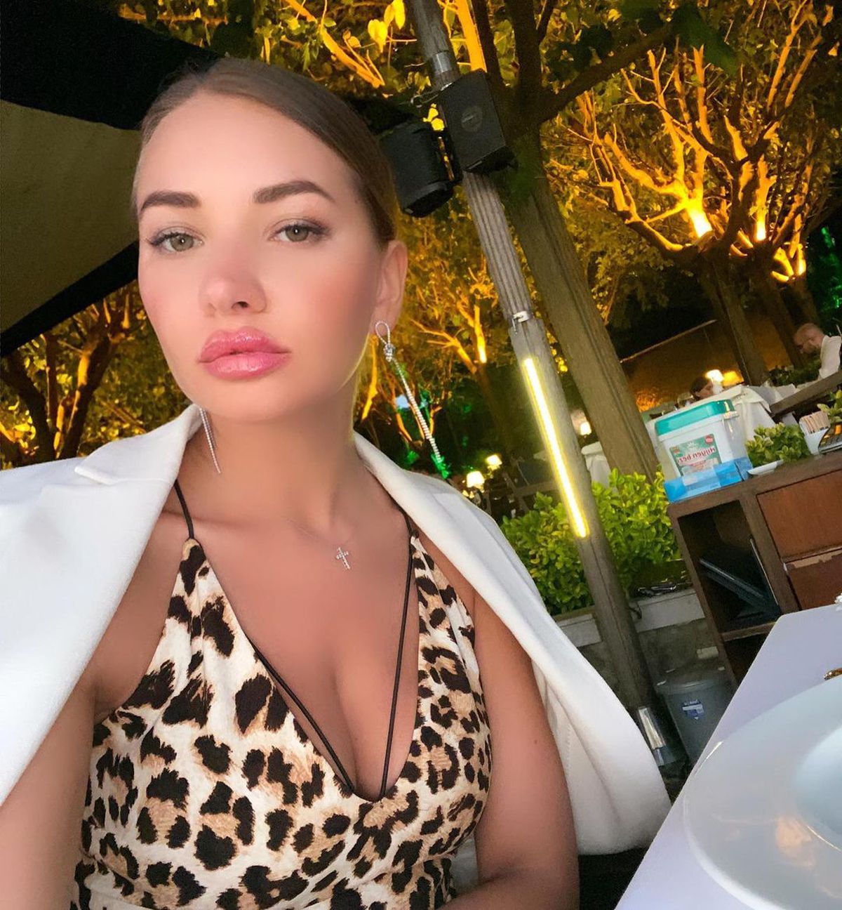 Poza 3 - Yulia Dimetra a devenit celebră: imagini în ipostaze hot au ... Poza 3 - Yulia Dimetra a devenit celebră: imagini în ipostaze hot au ...